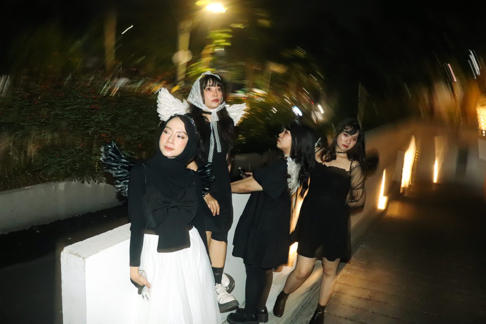 LITTLE BLACK CHÉRIE Rilis Single Rock Alternatif “ADDICTED”, Eksplorasi ...